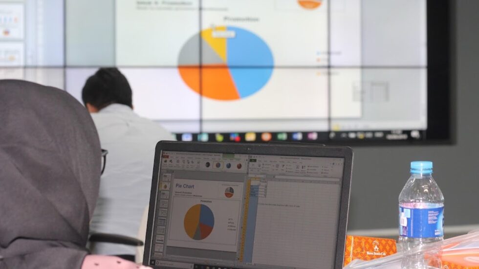 Training Data Visualization Indonesia - PRESENTA - Training Provider ...