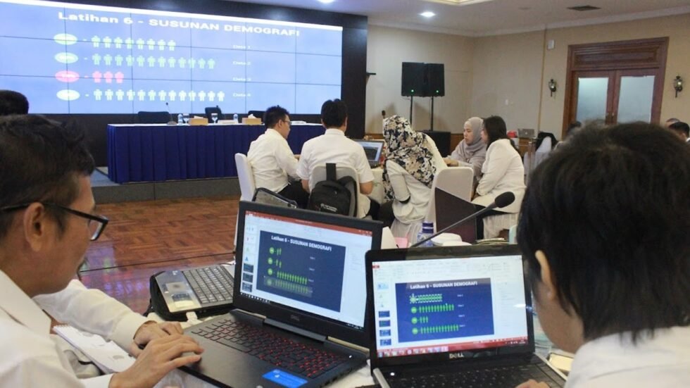 Training Data Visualization Indonesia - Presenta - Vendor Pelatihan ... Training Data Visualization Indonesia - Presenta - Vendor Pelatihan ...